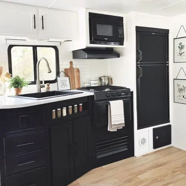 30 RV Kitchen Makeovers that will Inspire Your Inner Designer