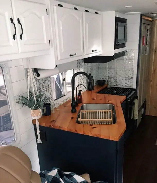 30 RV Kitchen Makeovers that will Inspire Your Inner Designer