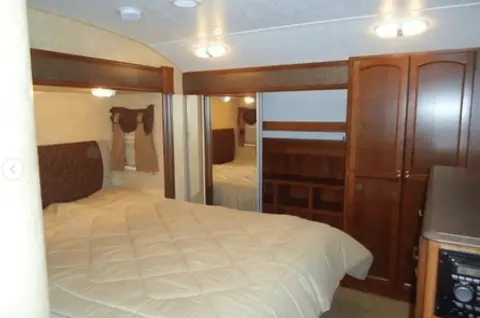 42 Gorgeous RV Bedroom Remodels for Cozy Inspiration