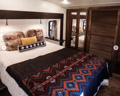 42 Gorgeous RV Bedroom Remodels for Cozy Inspiration